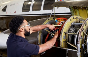 Aviation Maintenance Technician Program | School of Aeronautics | Liberty University