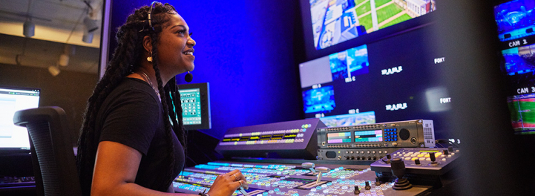 BS in Digital Media & Journalism: Video Editing | School of ...