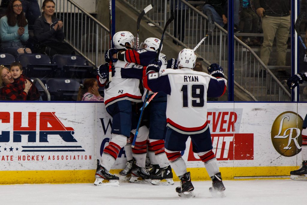 Flames hockey alum signs pro deal – The Liberty Champion Flames hockey alum signs pro deal – The Liberty Champion
