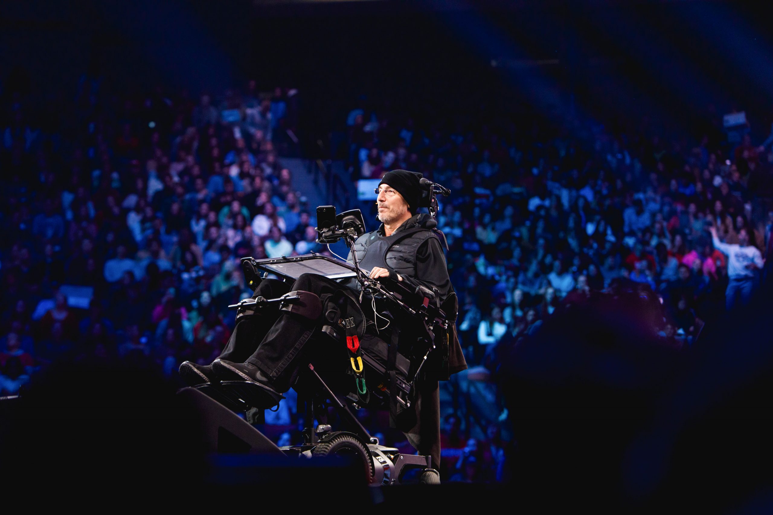 Pastor Dan Hall shares his testimony during Convocation | Liberty Champion