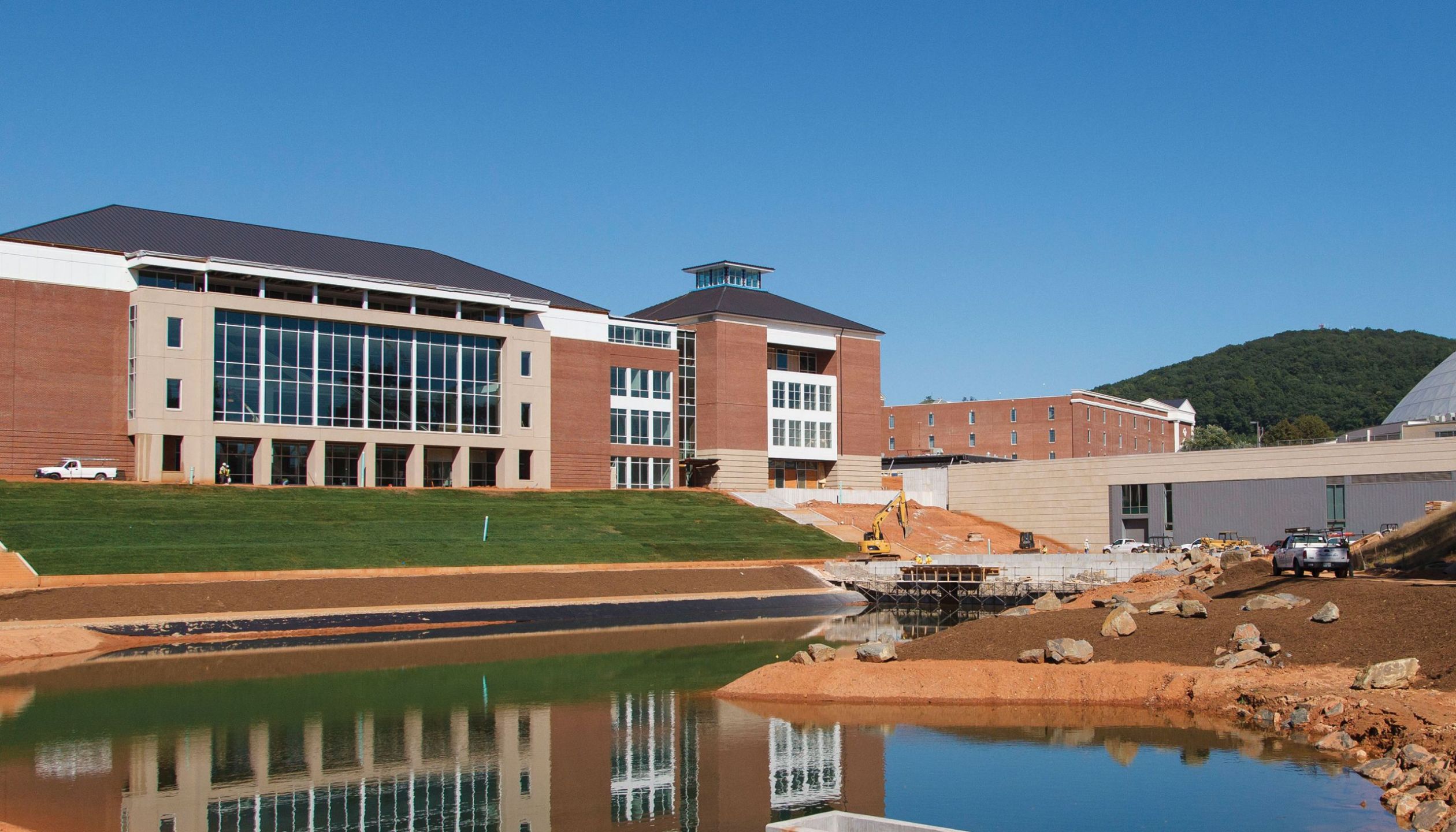 Jerry Falwell Library: Taking learning to the next four levels ...