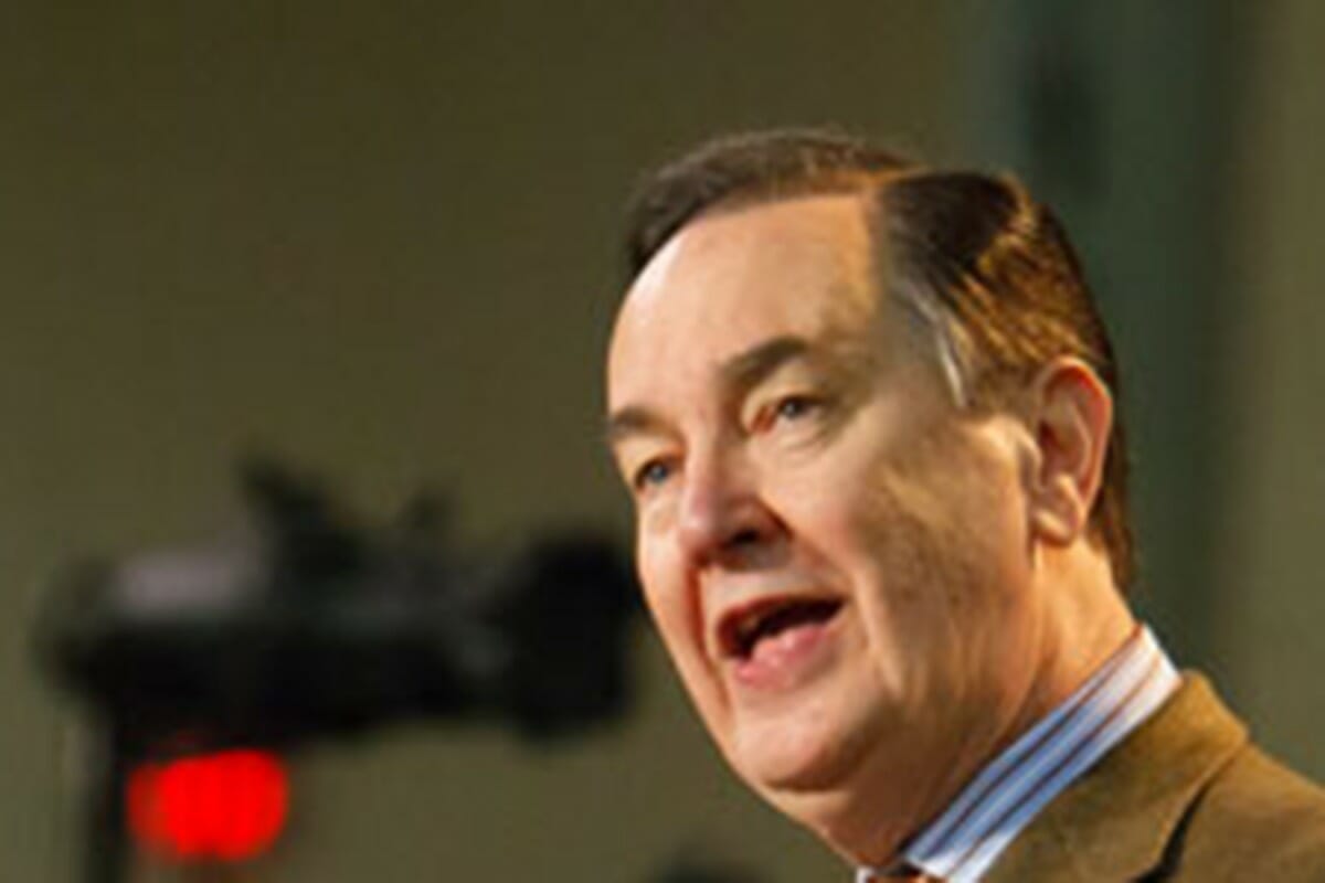 Cal Thomas to speak at Monday Convocation | Liberty News