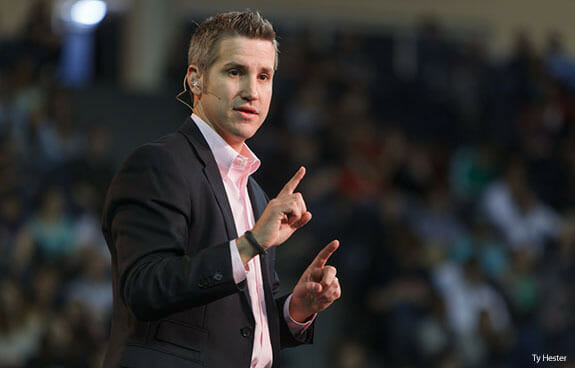 Campus favorite Jon Acuff returns to Convocation | Liberty News