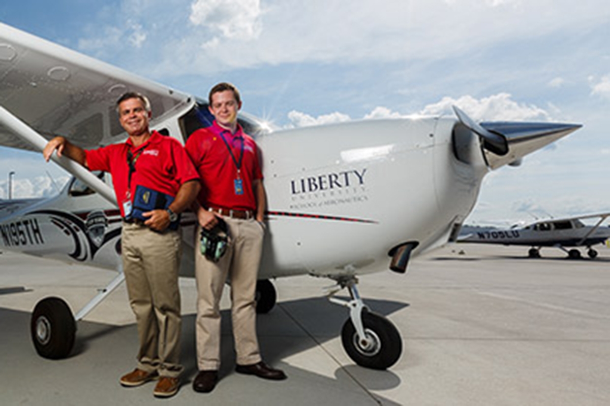 LU pilots in Cessna’s Top Hawk program start tour of U.S. Friday ...