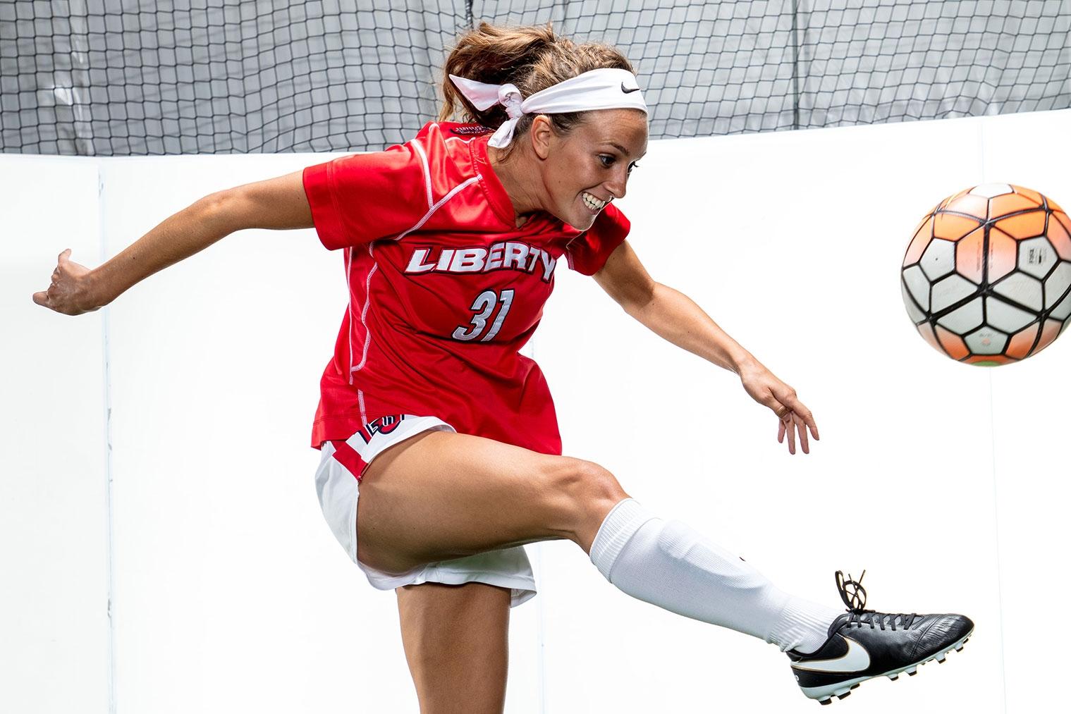 Former Lady Flames soccer player signs with pro team in Sweden ...