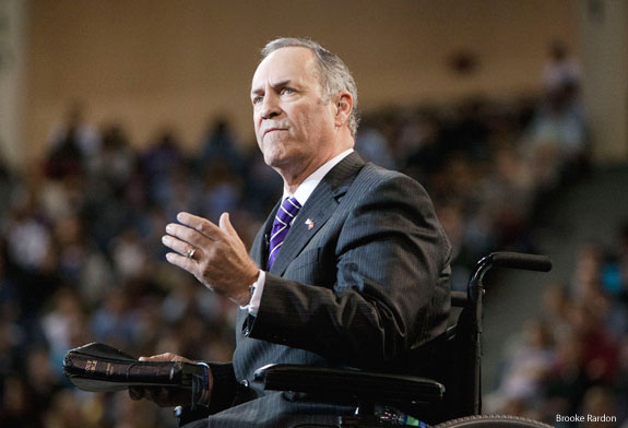 Tim Lee delivers convocation message | Liberty News