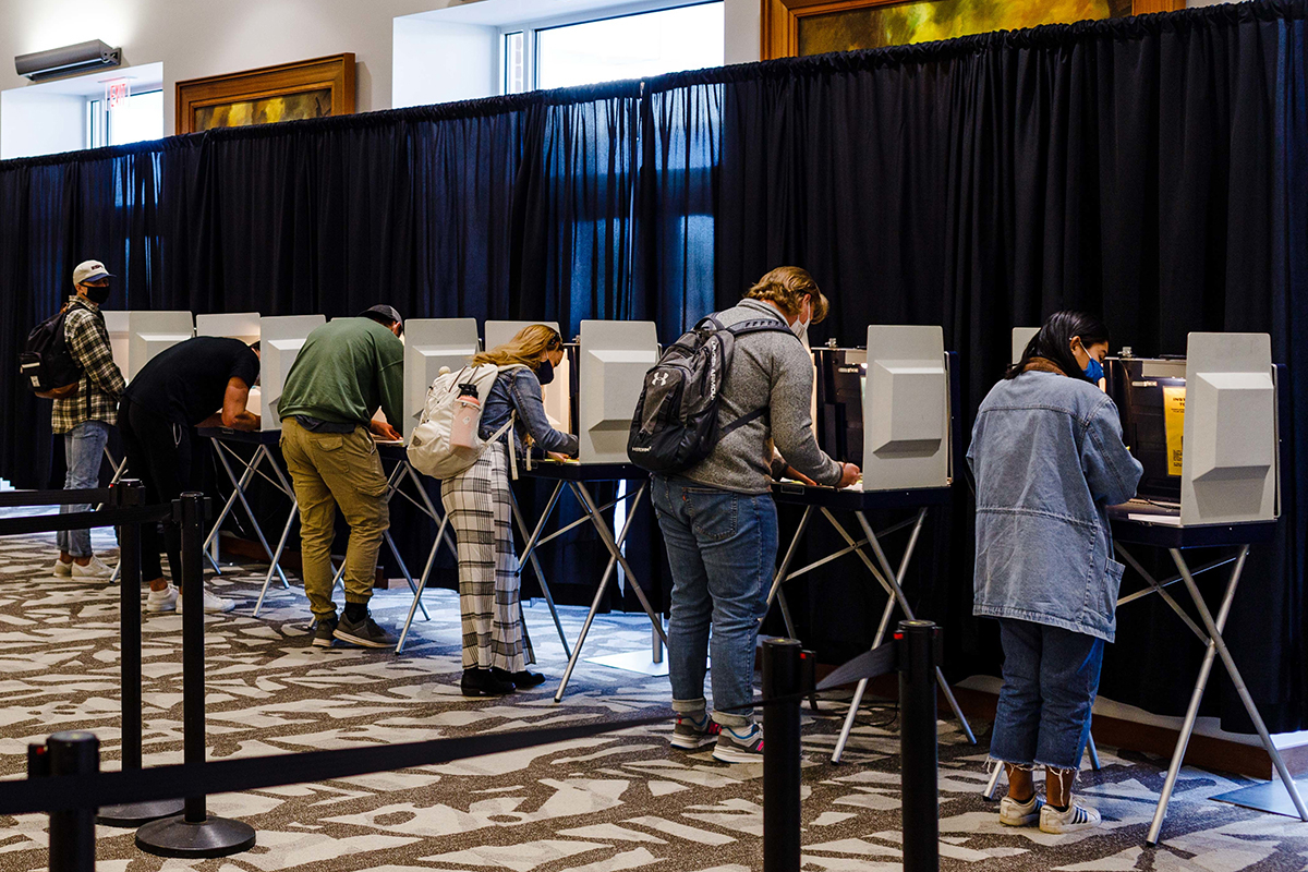 Liberty University students exercise right to vote at on-campus polling ...
