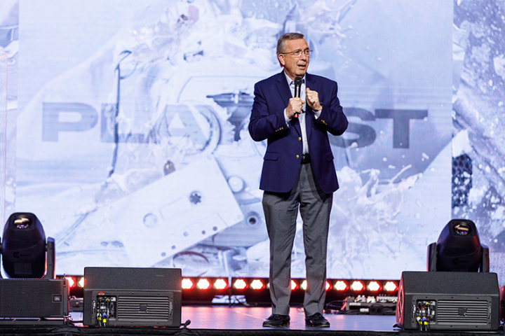 Vines Center reopens its doors; Campus Community commences under new ...