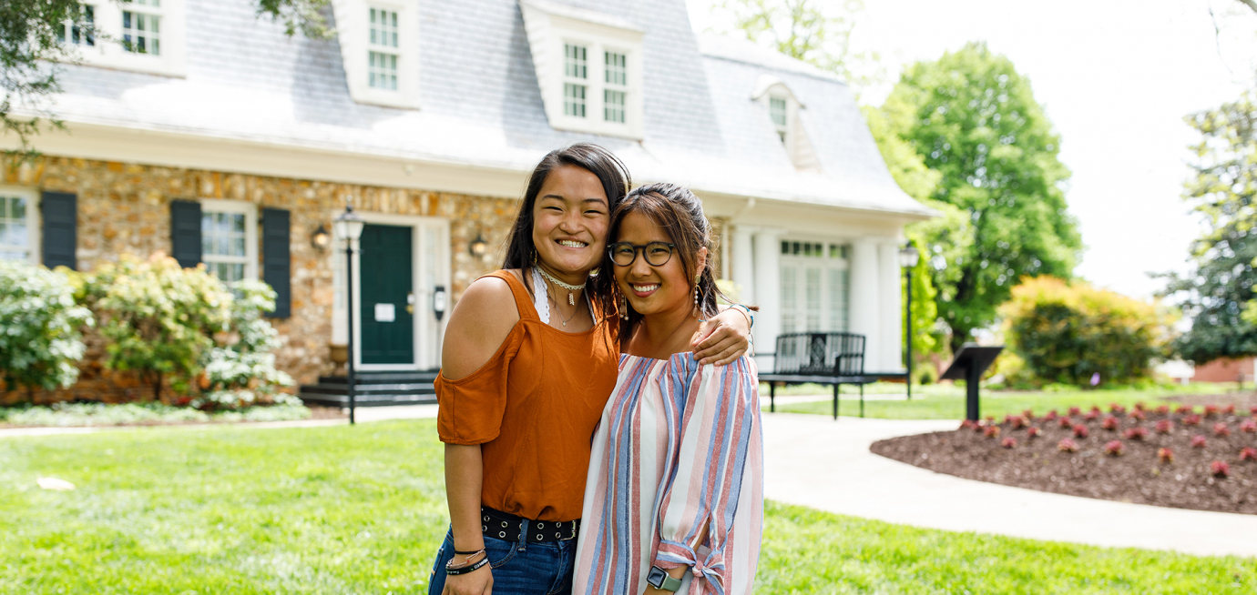 New Apple Authorized Campus Store open in DeMoss Hall » Liberty News