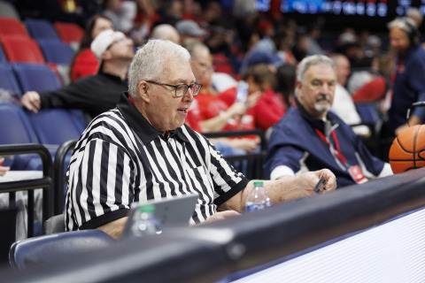 Basketball scorekeeper’s legacy is one for the books at Liberty ...