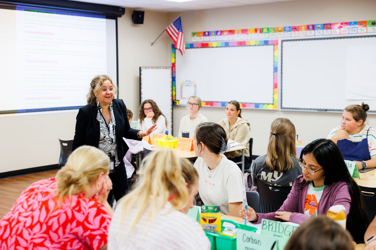 School of Education opens new simulation classroom for hands-on ...