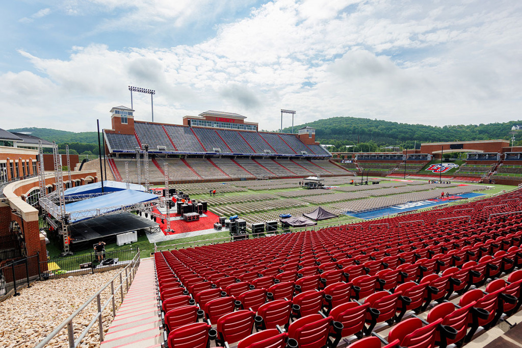 Preparations underway for Liberty University’s 51st Commencement ... Preparations underway for Liberty University’s 51st Commencement ...