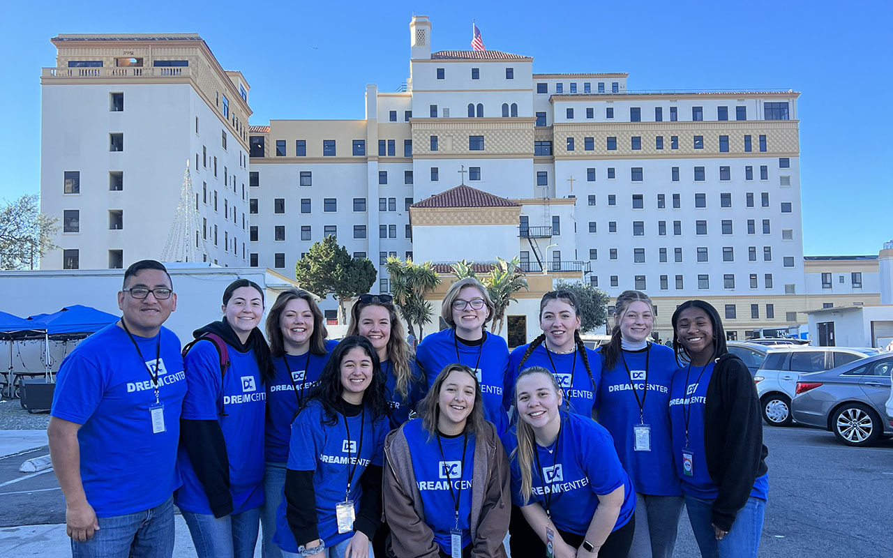 Students serve at-risk communities at LA’s Dream Center over Winter ...