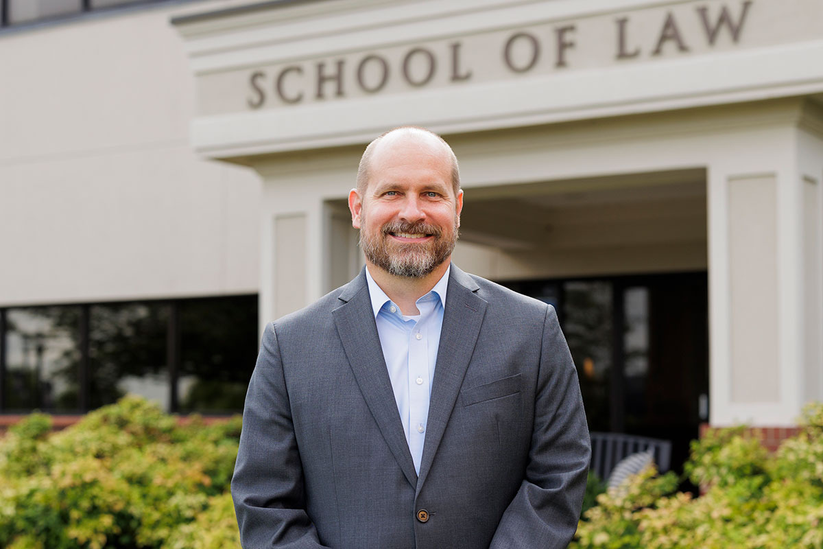 School of Law vice dean inspires students by sharing ‘God’s good story ...