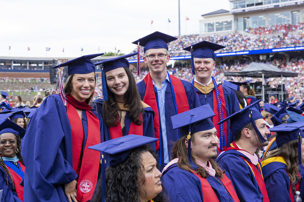 Franklin Graham to Liberty graduates: ‘Hold up God’s banner of truth ...